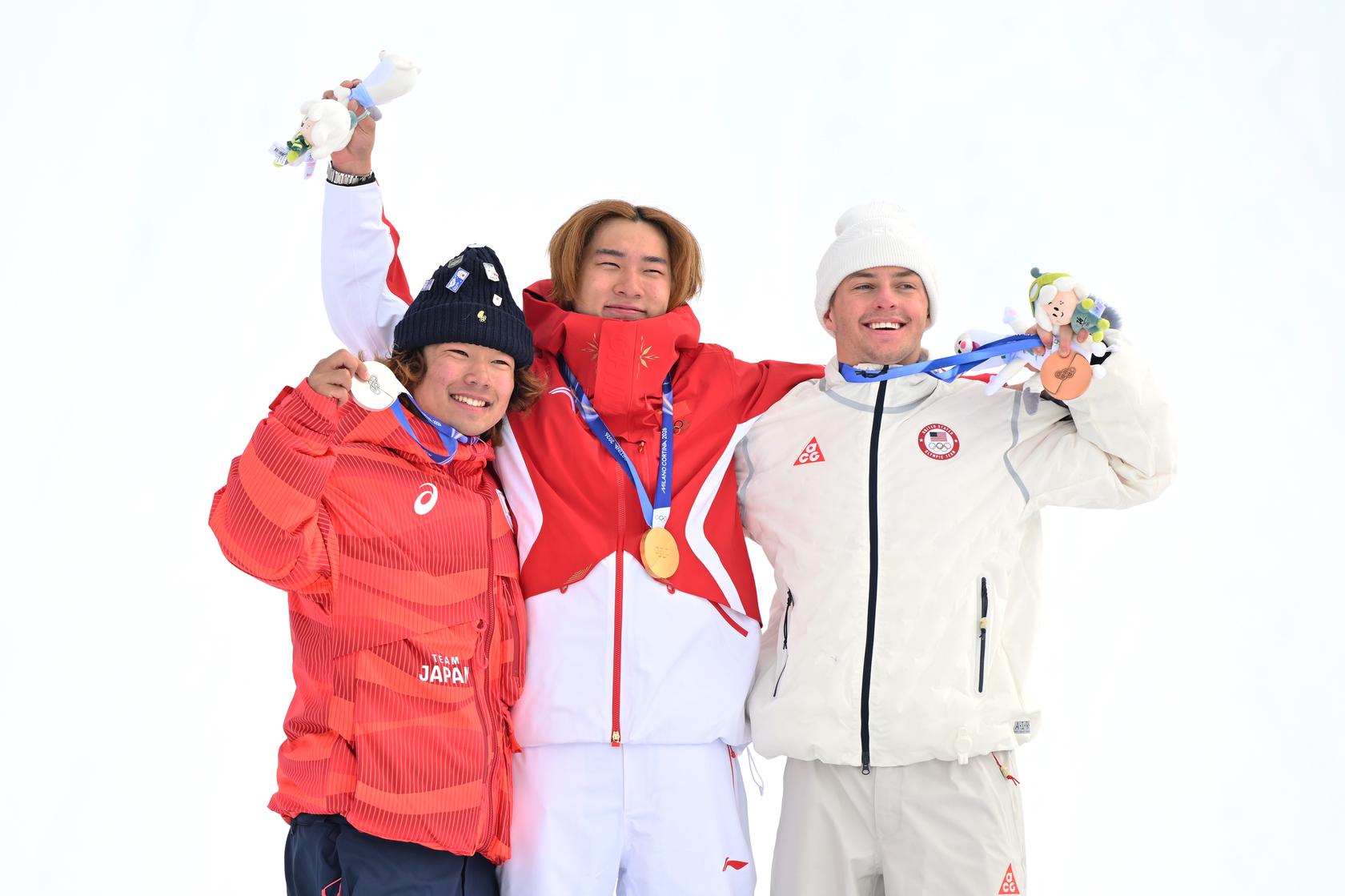 FIS | Su Yiming and Mari Fukada soar to Slopestyle titles as Snowboard ...