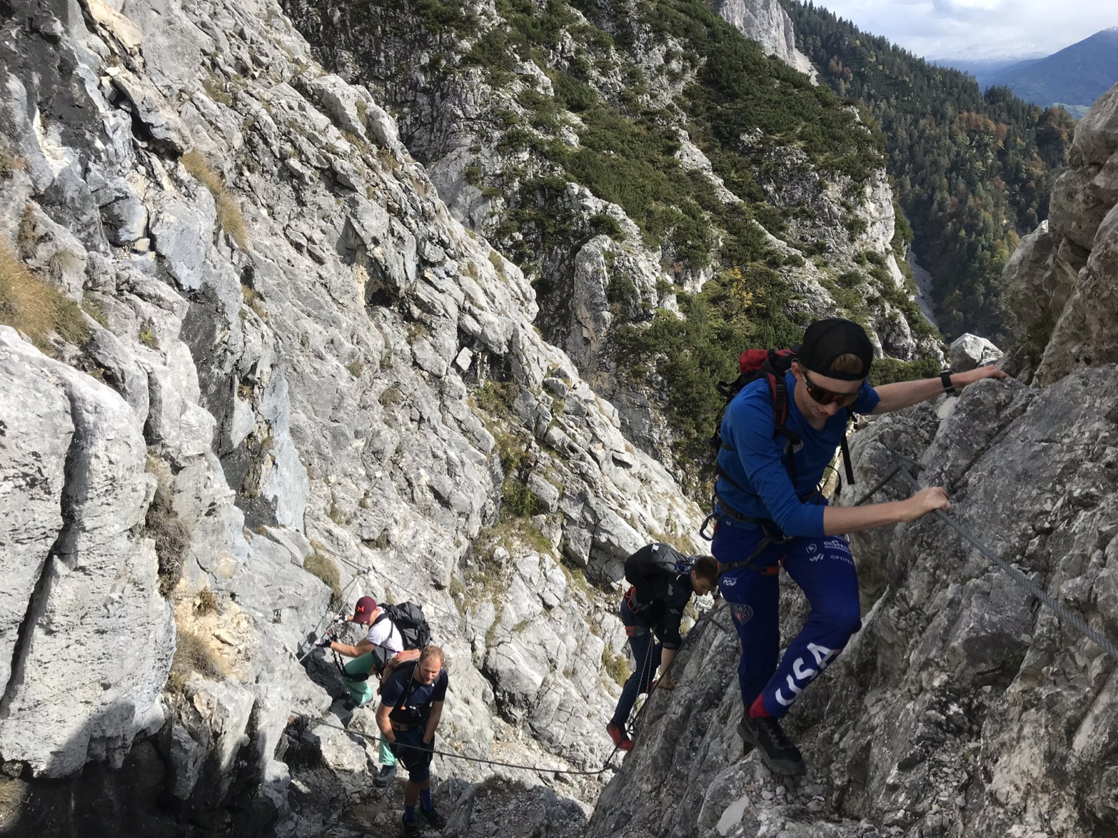 FIS | Hendrickson leads U.S. team into Alps