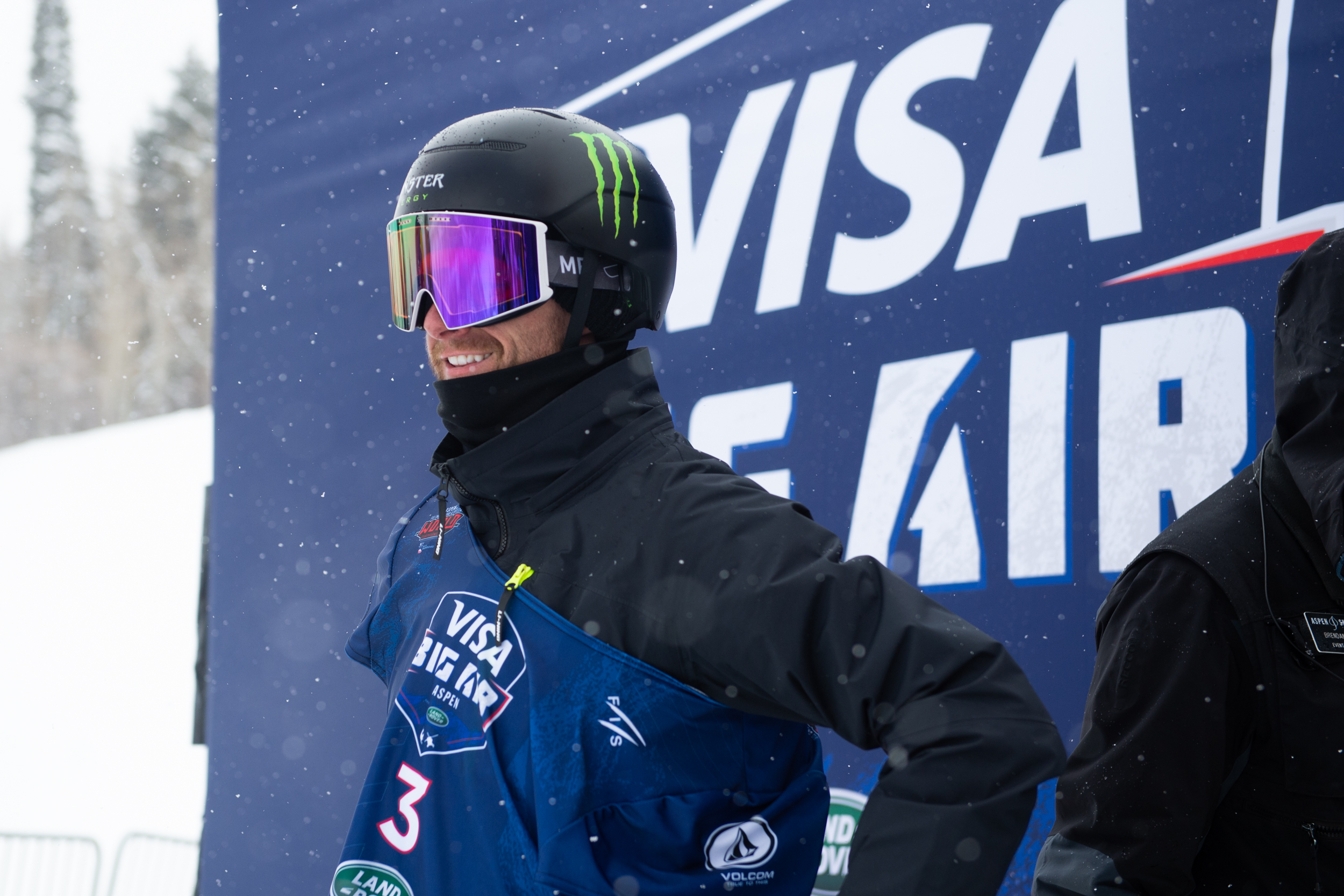 FIS | Canada's Max Parrot wins Laureus "Comeback of the Year" award