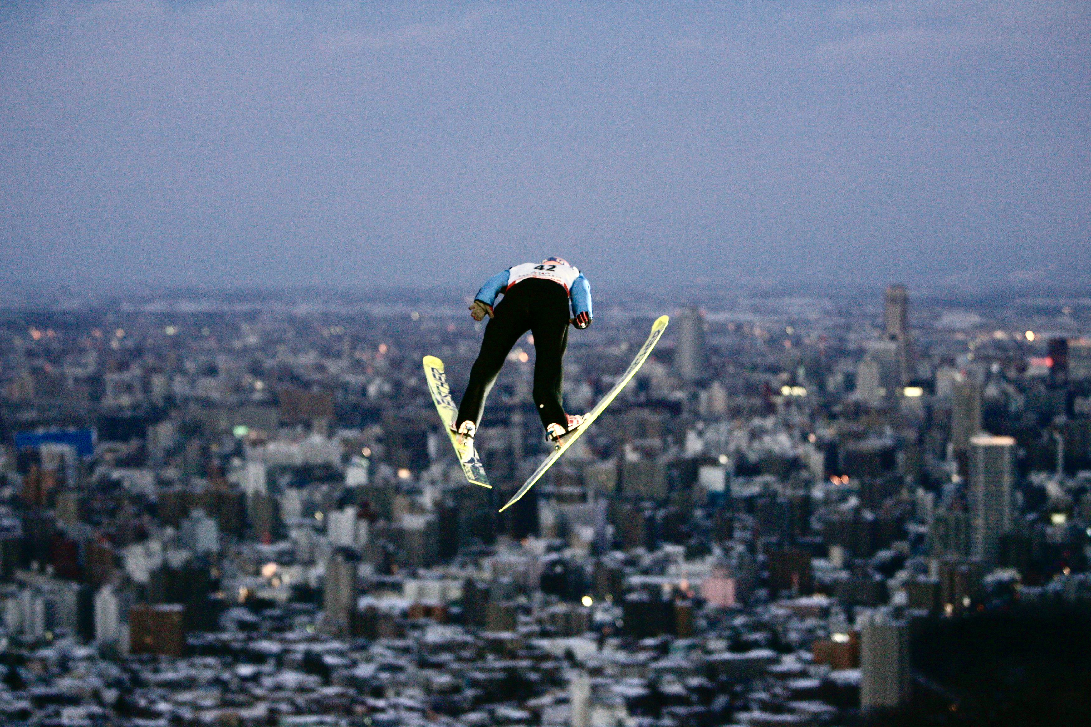 FIS | Can ‘King’ Kobayashi succeed in Sapporo, or will Prevc prevail?