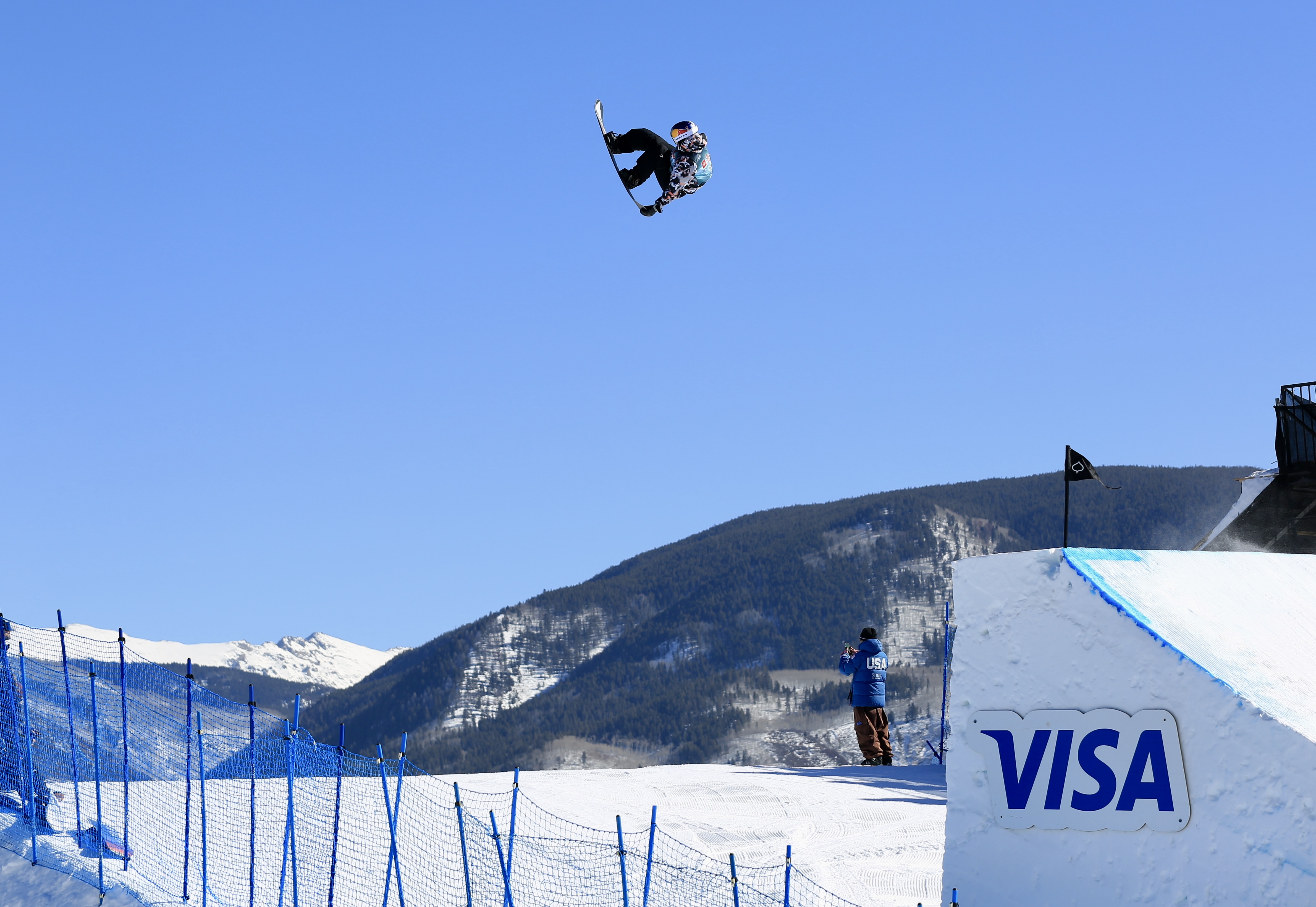 FIS | Snowboard stars eye big air Crystal Globe at season finale World ...