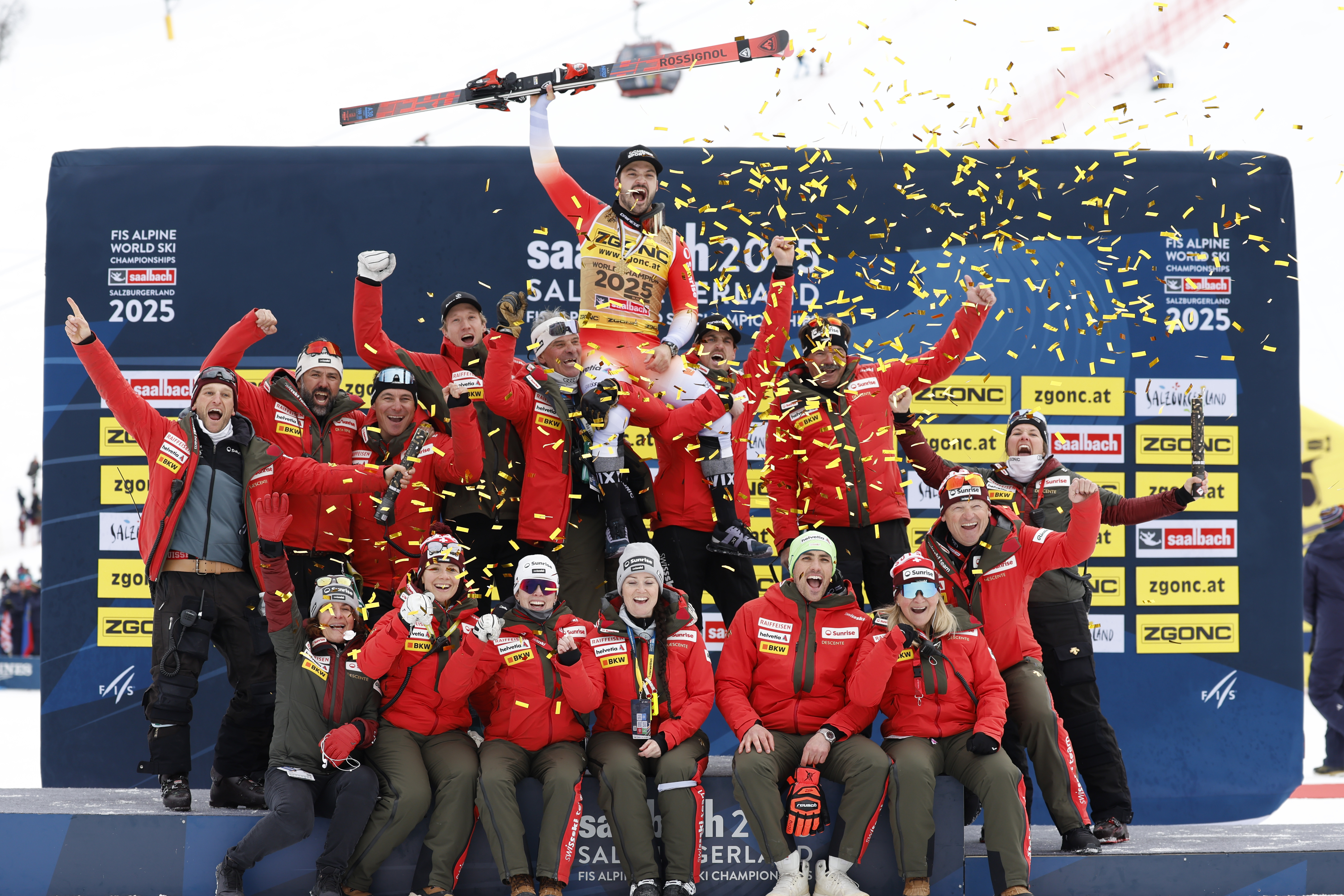 FIS | Austrian fans, electric skiing and Swiss success lights up ...