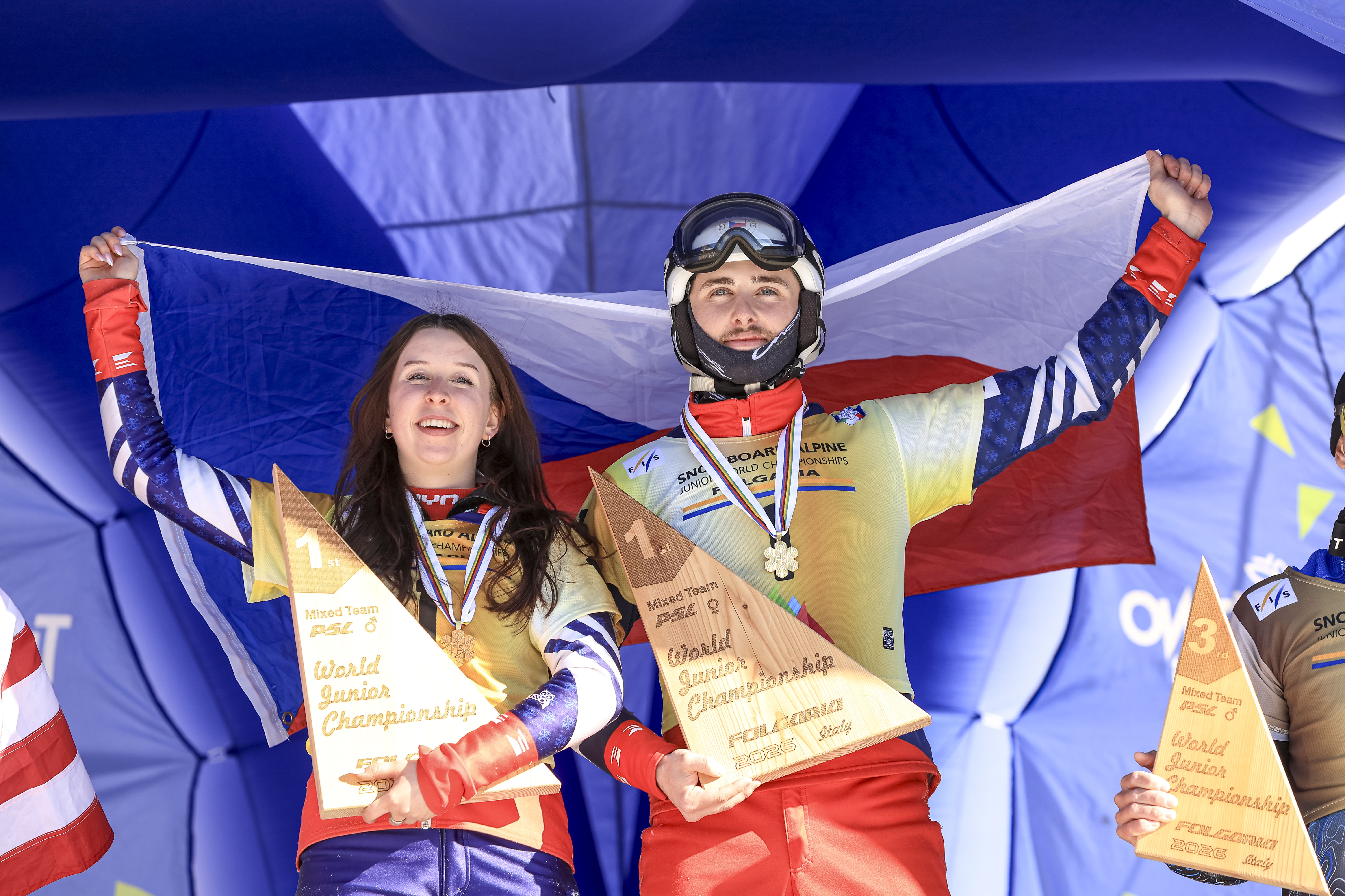 FIS | Juniors Czech pair of Tulach and Jechova take the mixed team title
