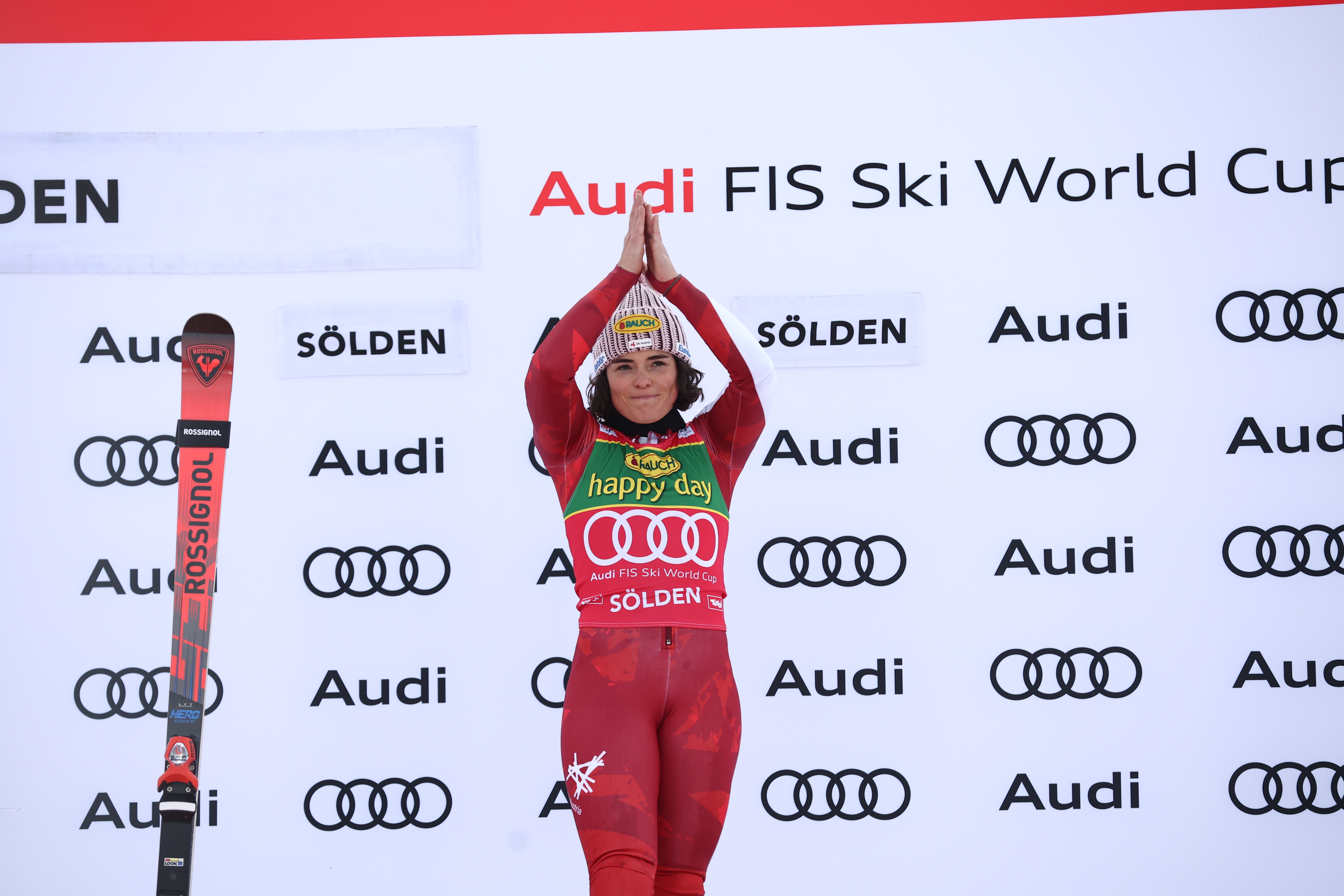 FIS | Scheib soars to debut win and sends Sölden crowd crazy