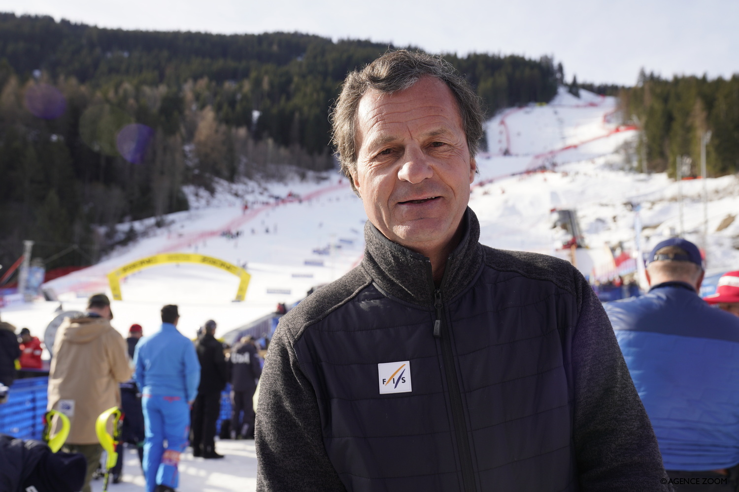 FIS | Michel Vion promoted to the rank of Officier de la Légion d’Honneur